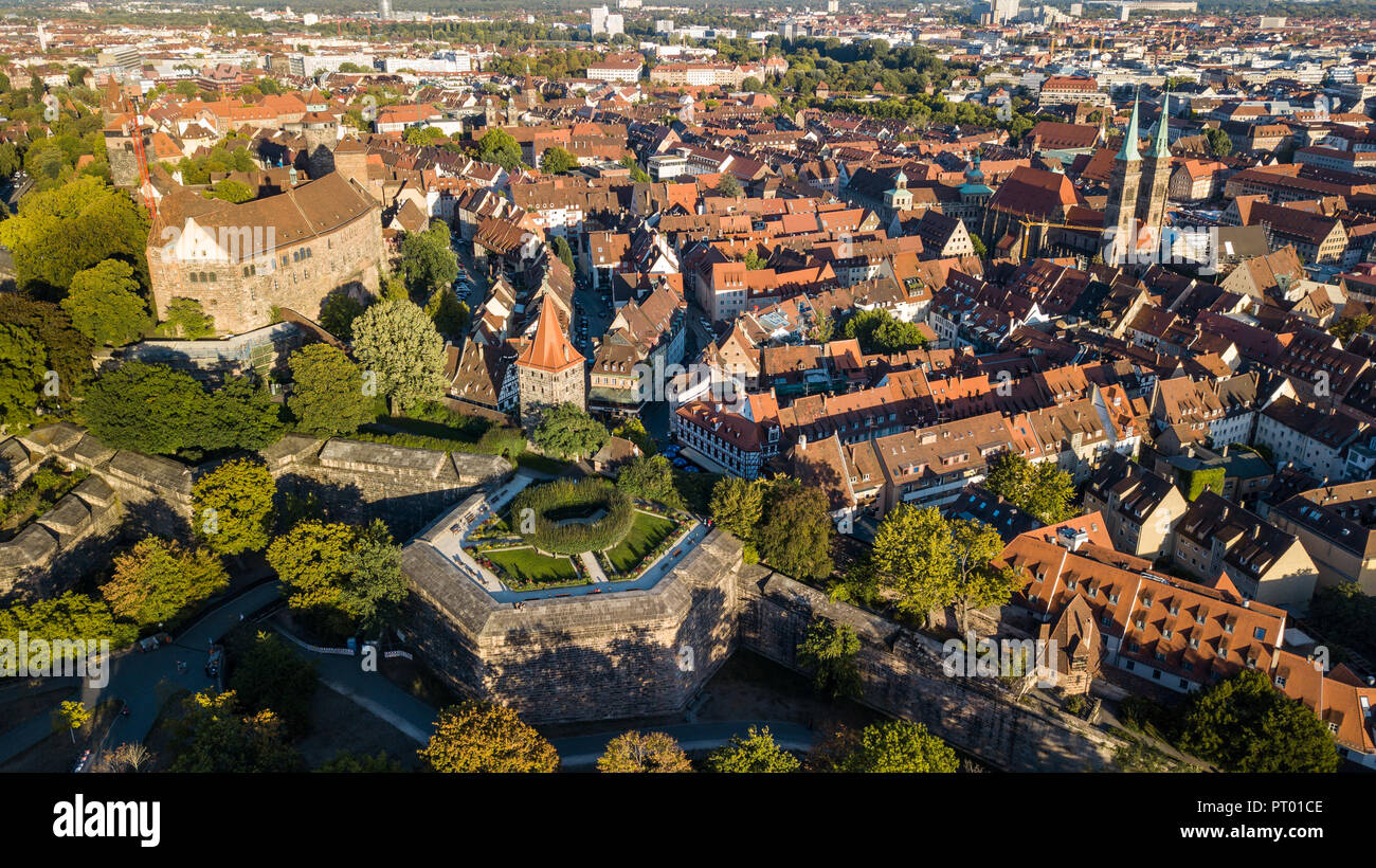 City walls and the Imperial Castle of Nuremberg, Kaiserburg Nürnberg ...
