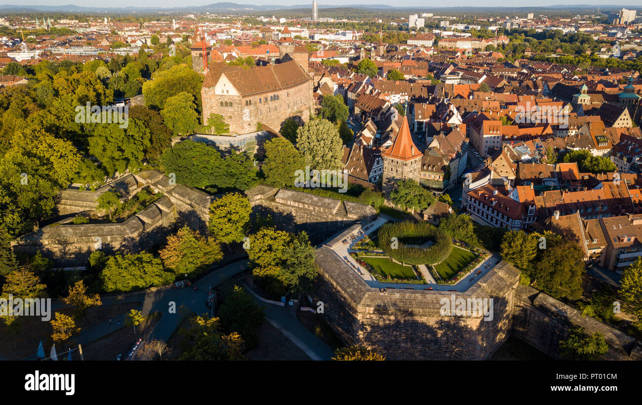 City walls and the Imperial Castle of Nuremberg, Kaiserburg Nürnberg ...