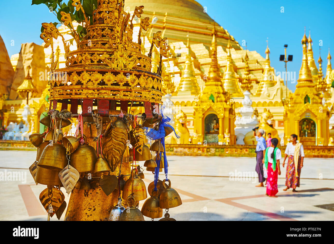 Huge bells in front of pagoda hi-res stock photography and images - Alamy