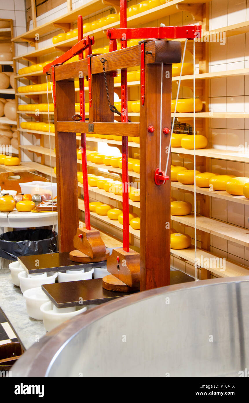 Production of classic Dutch cheese in Zachse Schans Stock Photo - Alamy