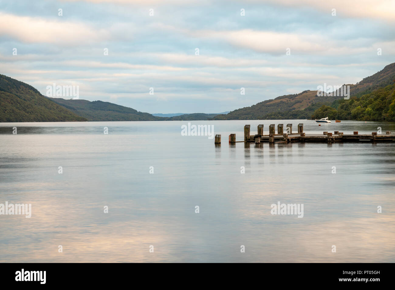 Tarbet quay hi-res stock photography and images - Alamy