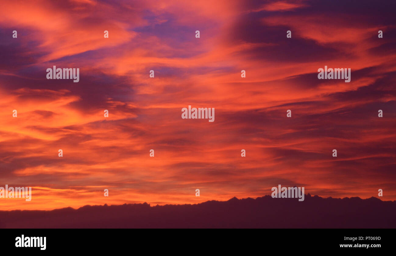 Shades of fire hi-res stock photography and images - Alamy