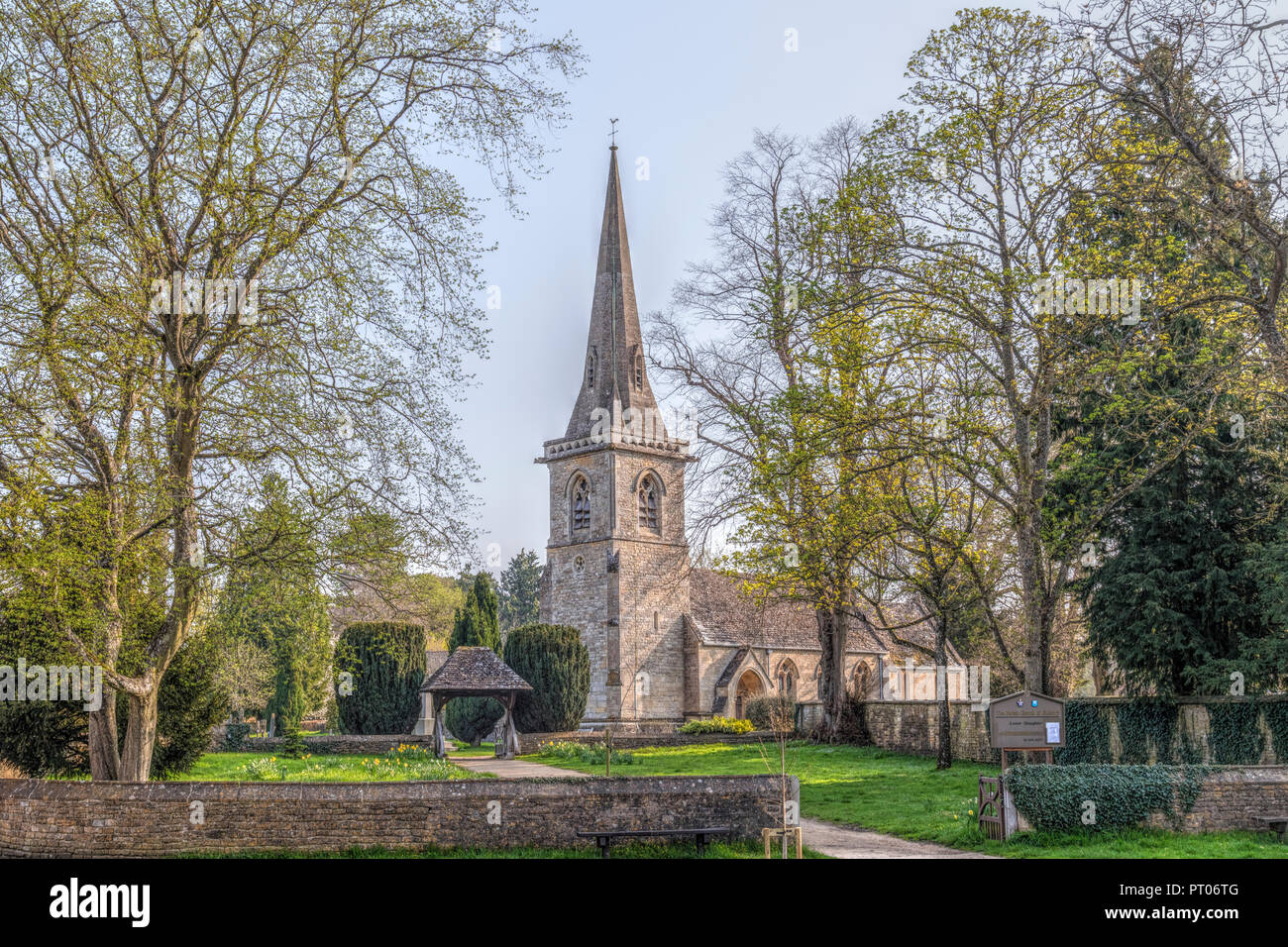 Lower slaughter england hi-res stock photography and images - Alamy