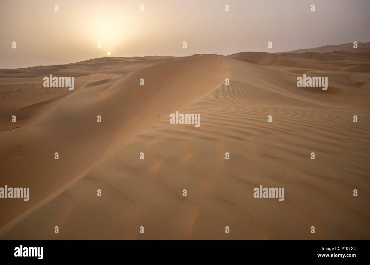 Beautiful Rub al Khali desert at sunrise Stock Photo - Alamy