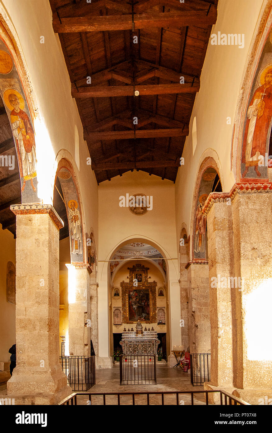 Altar san vincenzo hi-res stock photography and images - Alamy