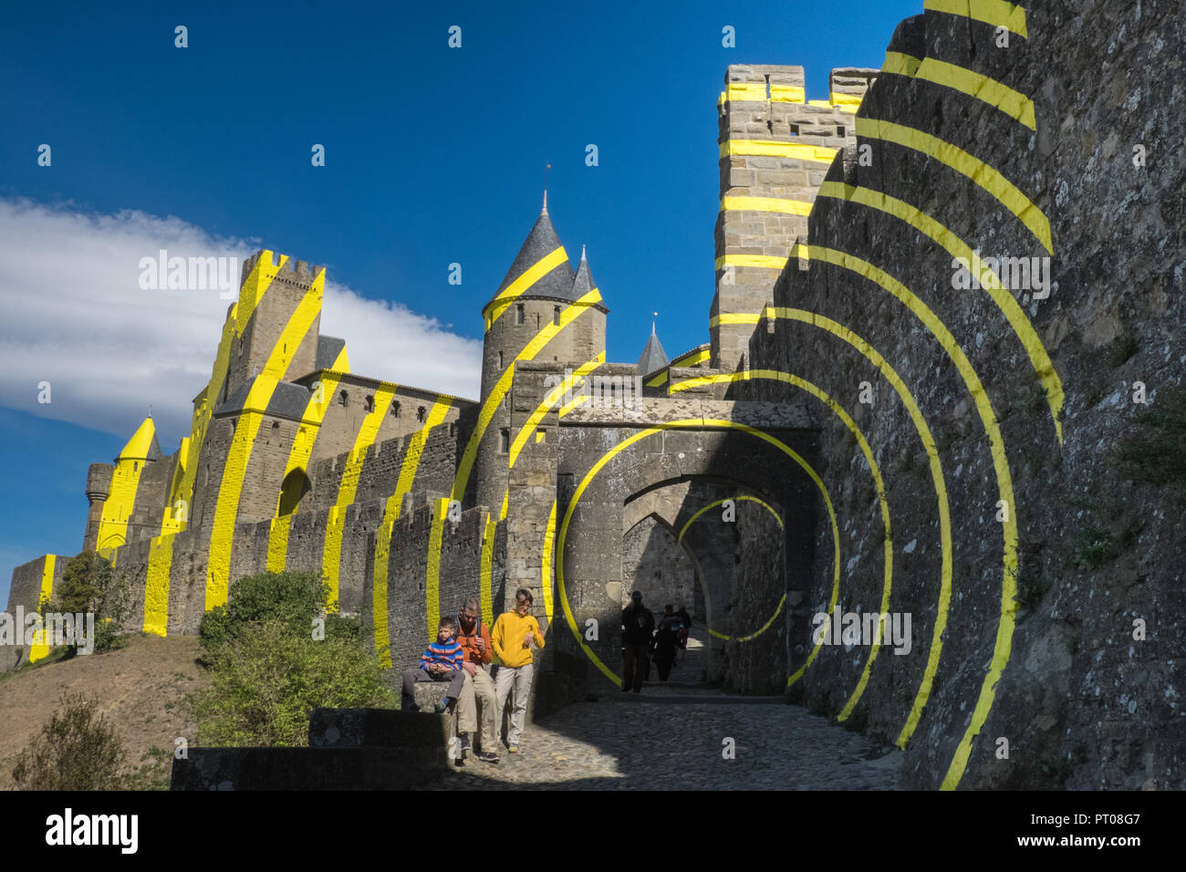 Concentric eccentric circles hi-res stock photography and images - Alamy