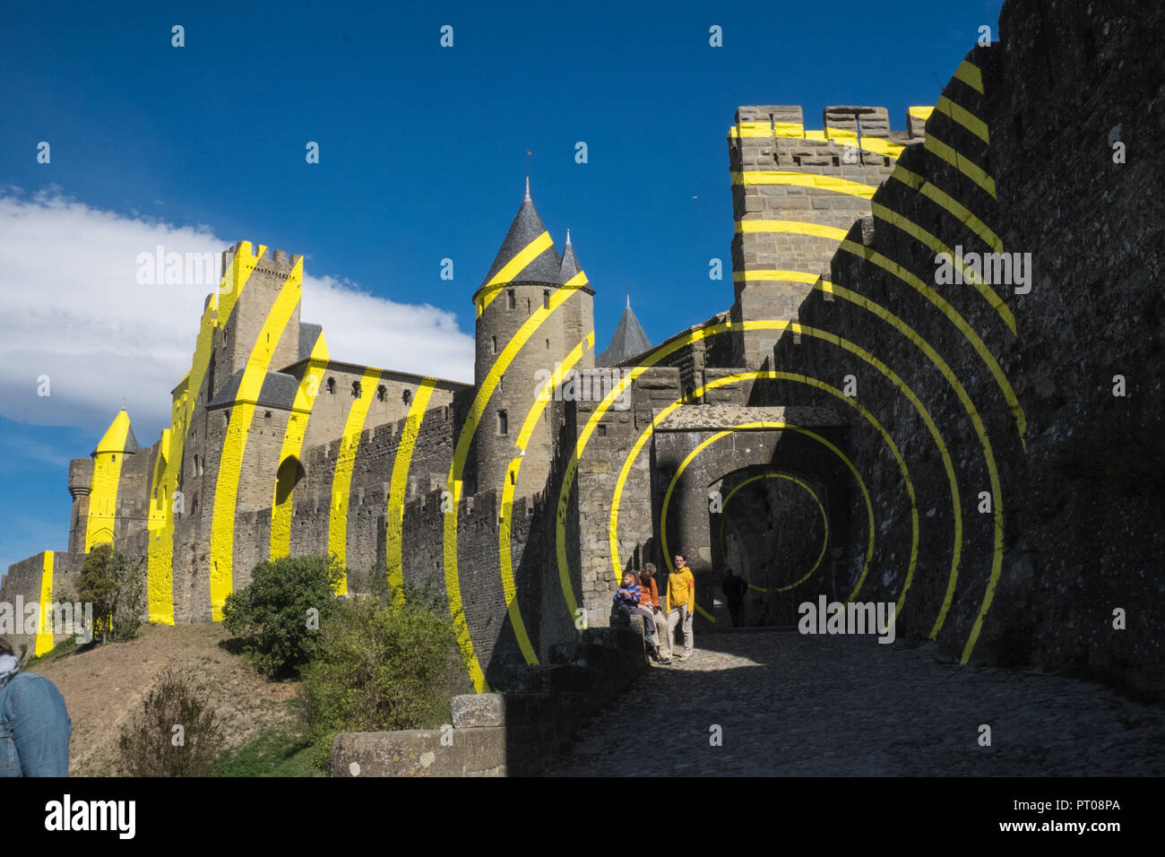 Concentric eccentric circles hi-res stock photography and images - Alamy