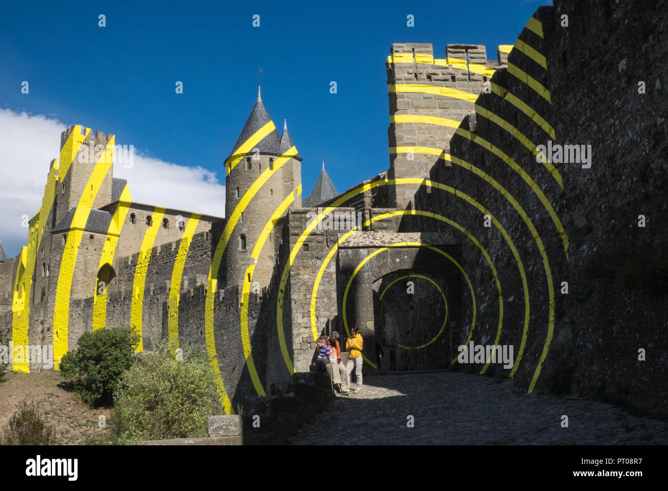 Concentric eccentric circles hi-res stock photography and images - Alamy