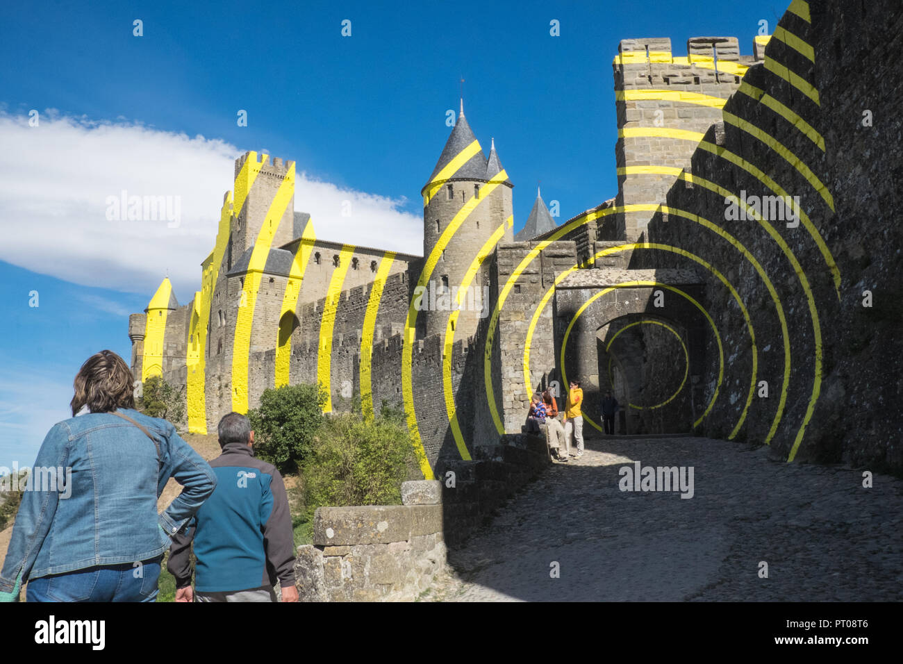 Concentric eccentric circles hi-res stock photography and images - Alamy