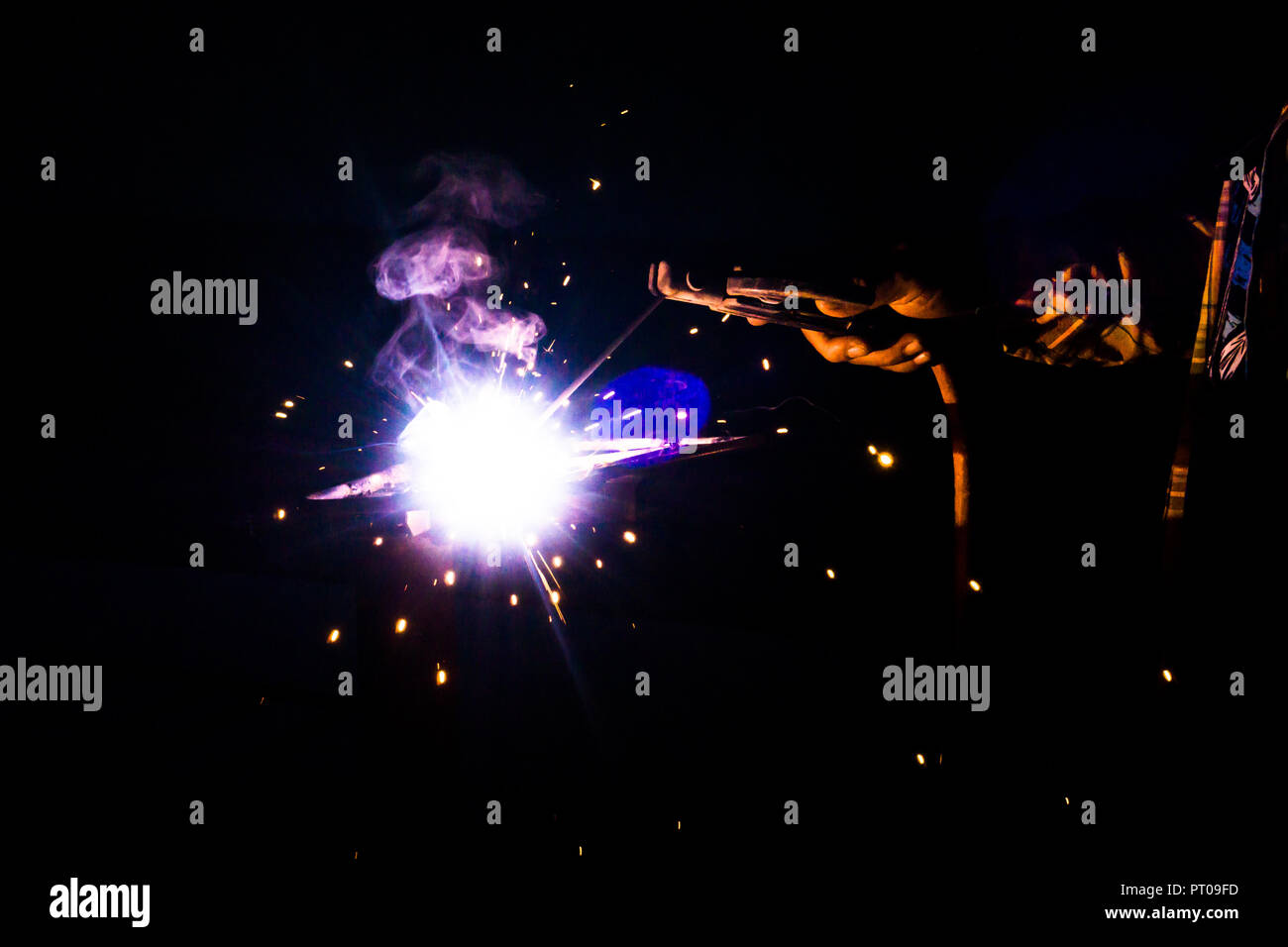 Welding zone elements of steel construction with the use of the method ...