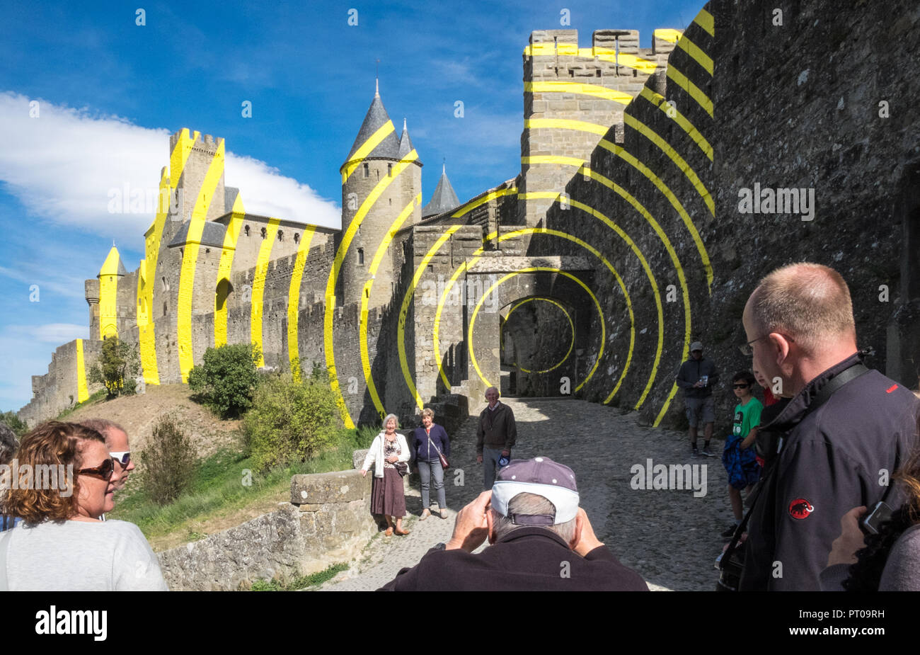 Concentric eccentric circles hi-res stock photography and images - Alamy