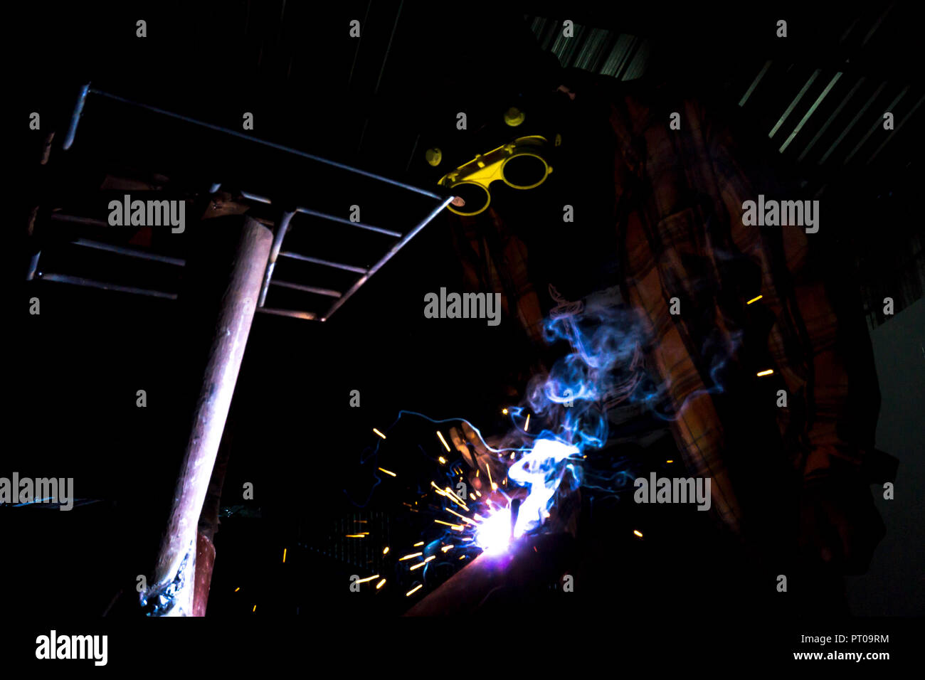 Welding zone elements of steel construction with the use of the method MAG cored wire,Skilled ...