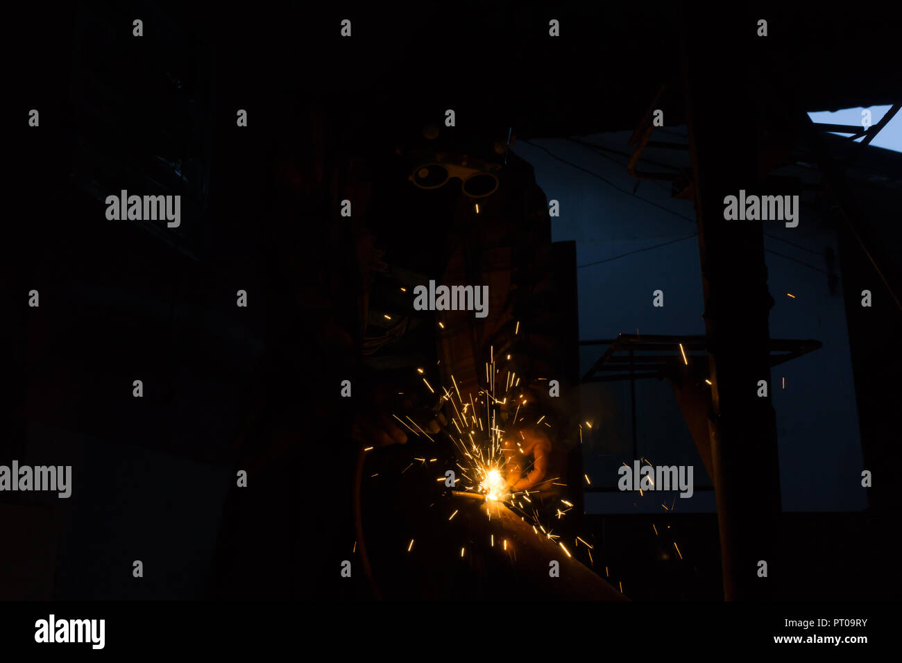 Welding zone elements of steel construction with the use of the method MAG cored wire,Skilled ...
