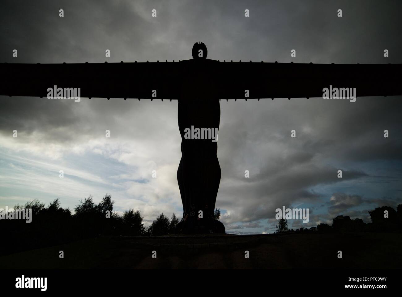 Iconic angel north statue antony hi-res stock photography and images ...