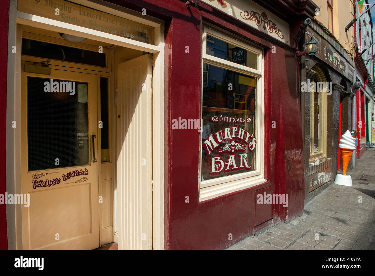 Galway City, Ireland, Business shop fronts Stock Photo - Alamy