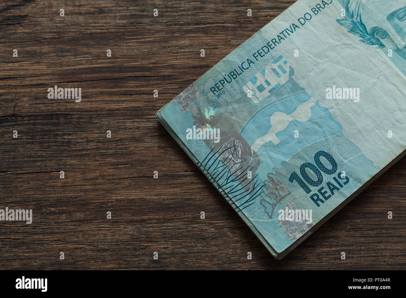 Brazilian money, reais, high denominations Stock Photo - Alamy