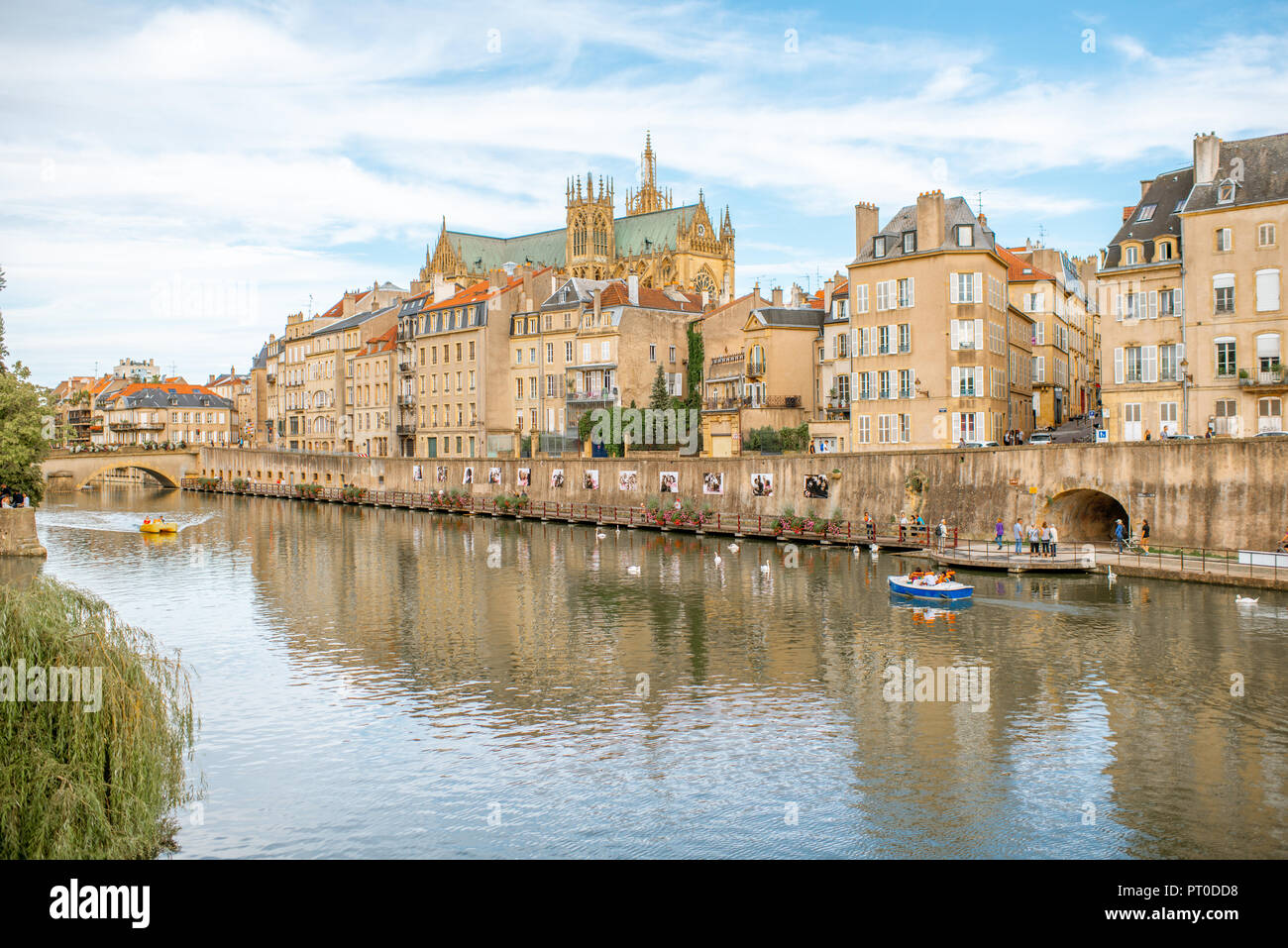 Beautiful old buildings hi-res stock photography and images - Alamy