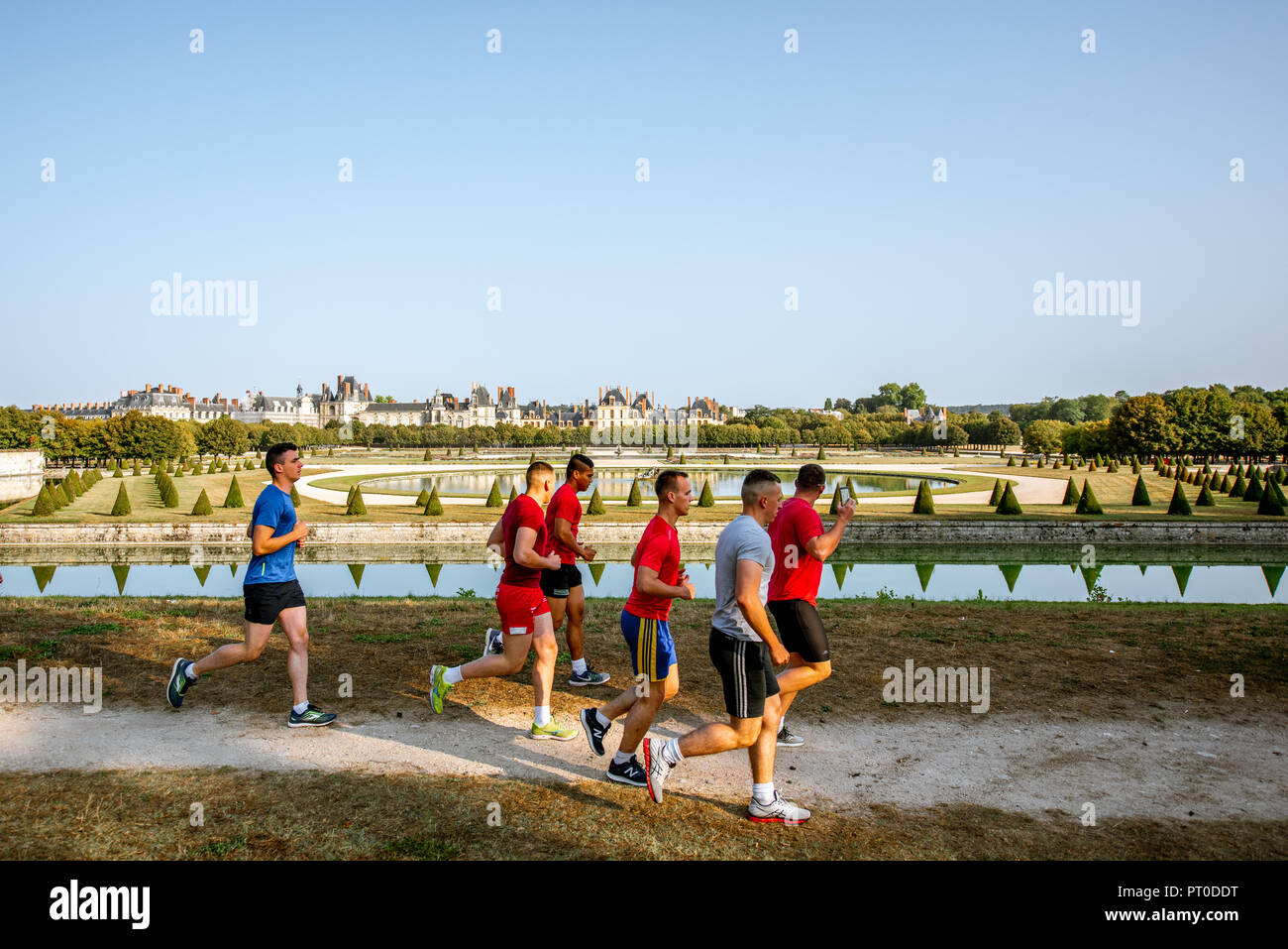 Jogging paris park hi-res stock photography and images - Alamy