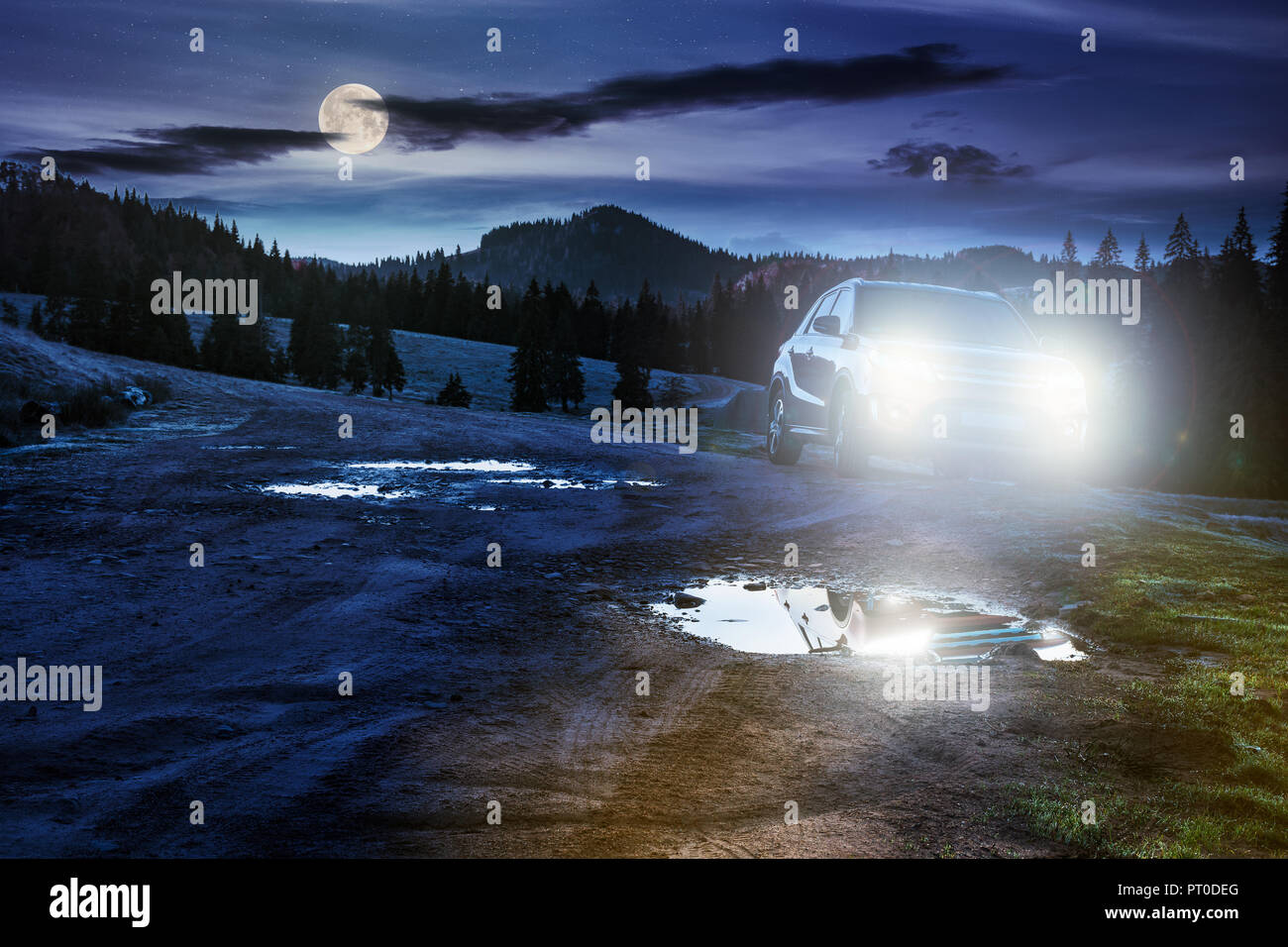 Gravel reflection in car hi-res stock photography and images - Alamy