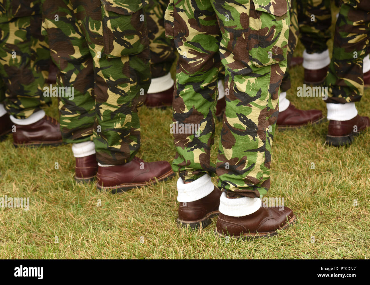 Romania military uniform. Romanian troops Stock Photo - Alamy