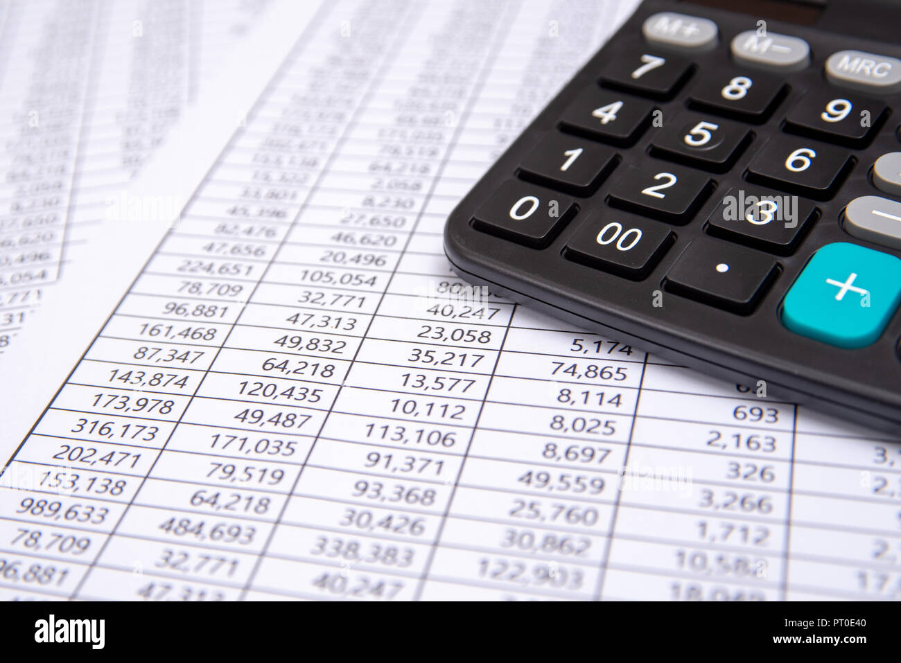 Sale calculator hi-res stock photography and images - Alamy