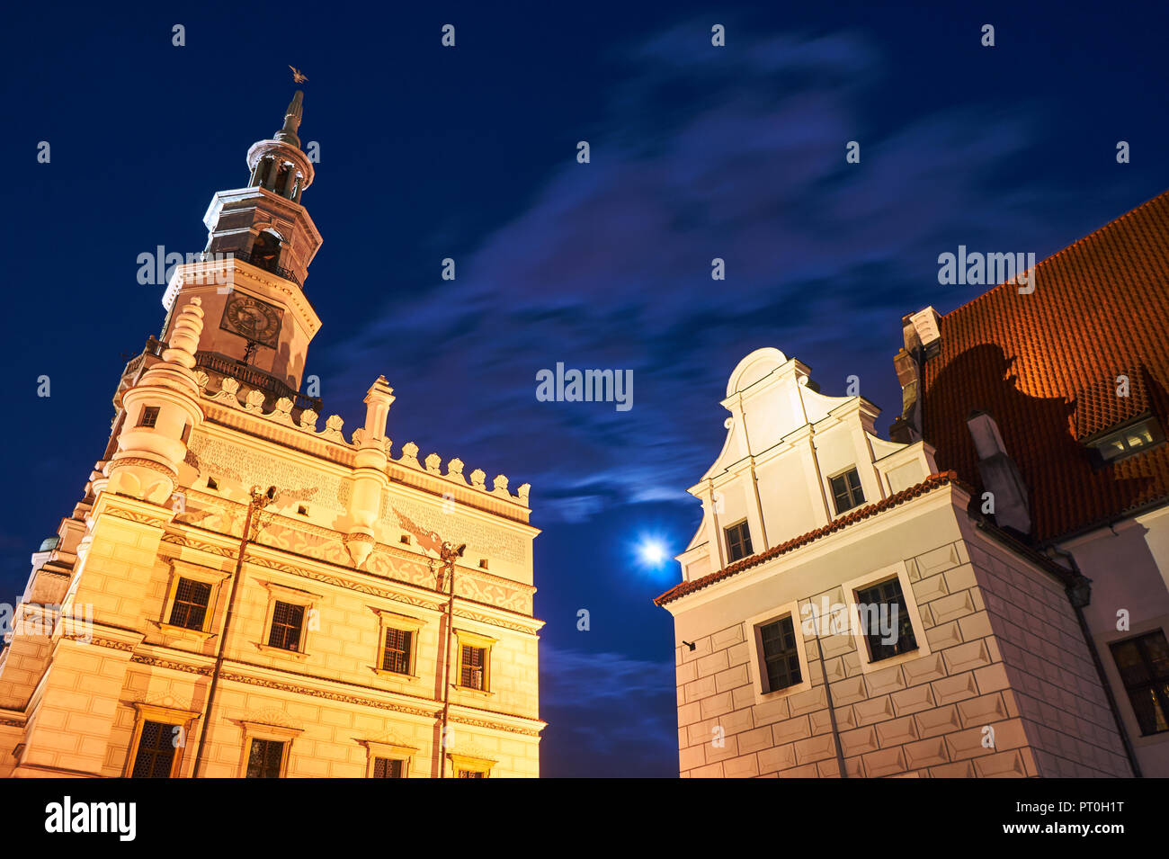 Facade town hall night poznan hi-res stock photography and images - Alamy