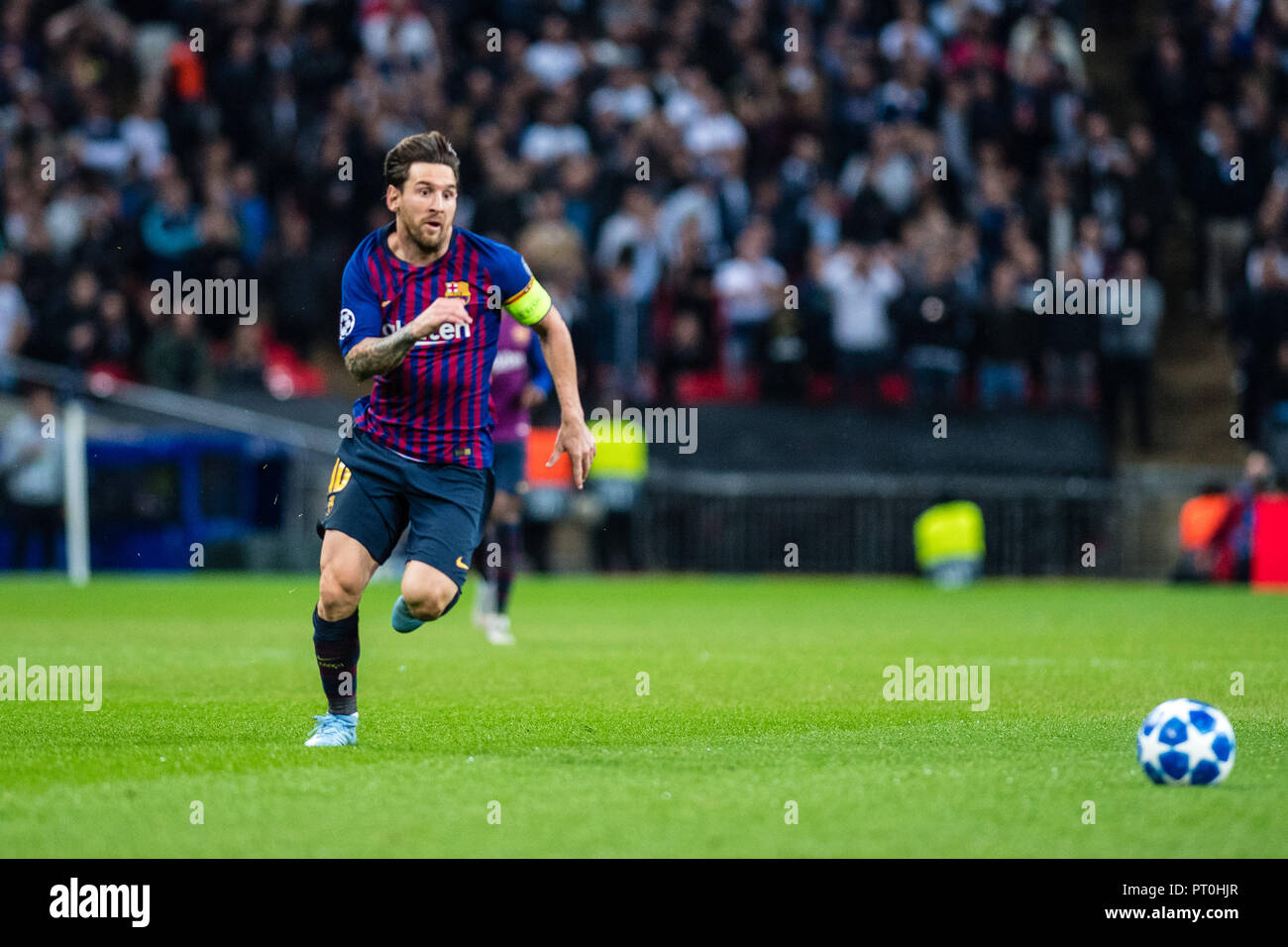 FC Barcelona with Lionel Messi at Wembley stadium during the match vs ...