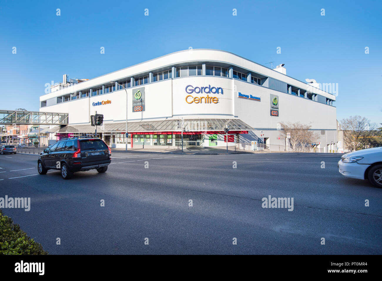 Gordon centre hi-res stock photography and images - Alamy
