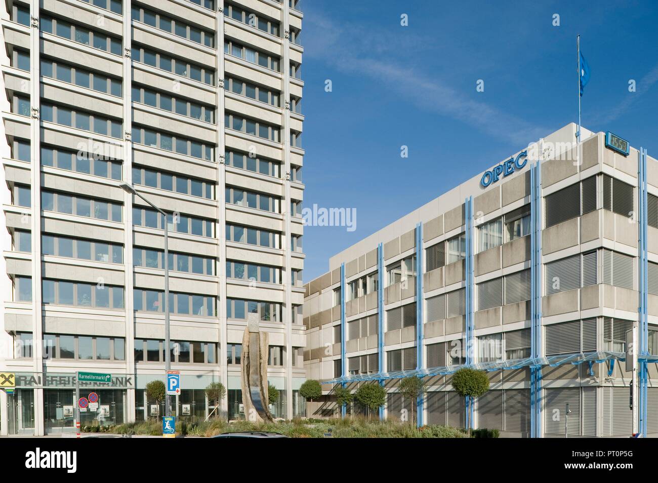 Opec vienna hi-res stock photography and images - Alamy