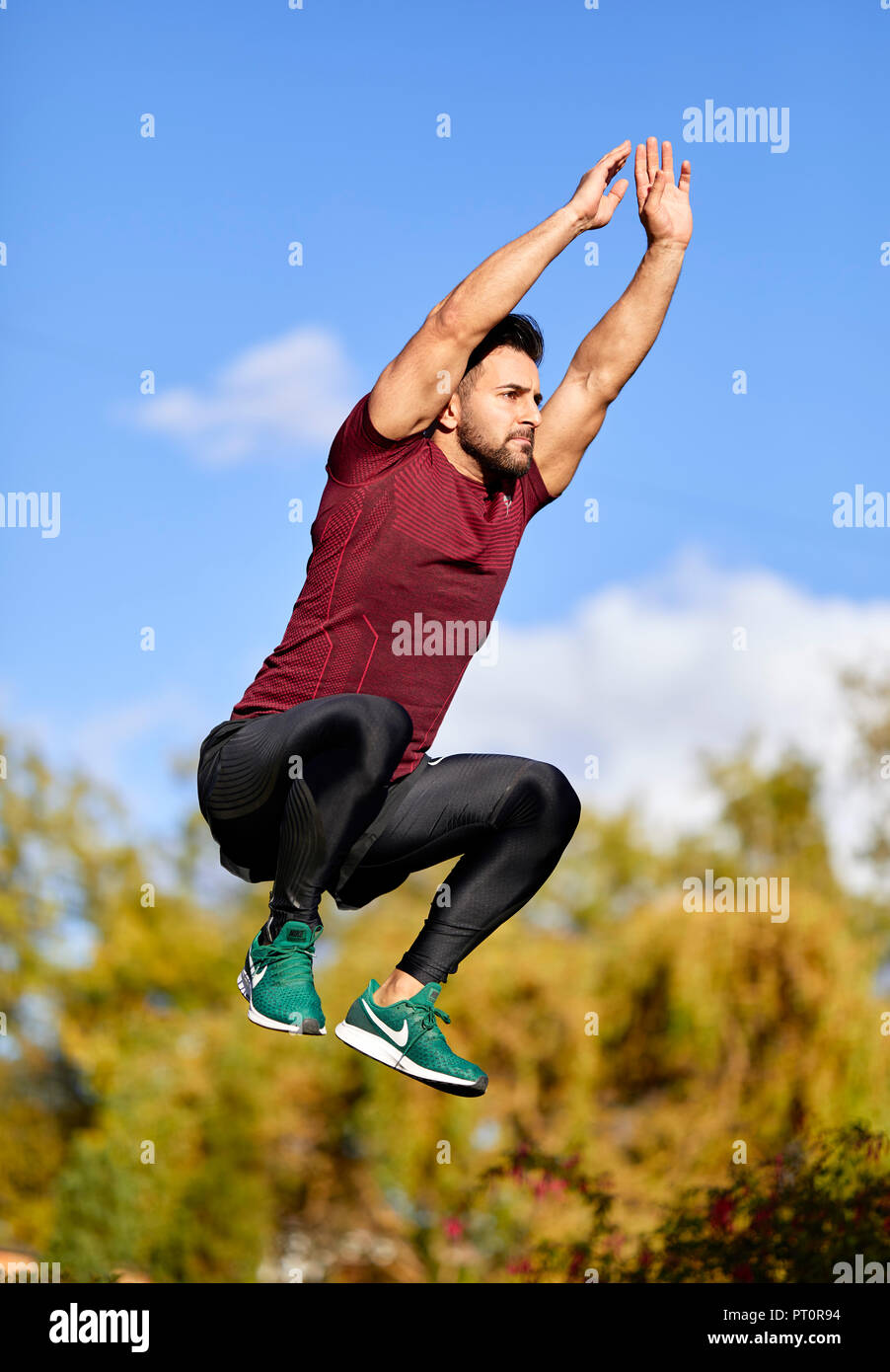 Lunge exercise man hi-res stock photography and images - Alamy