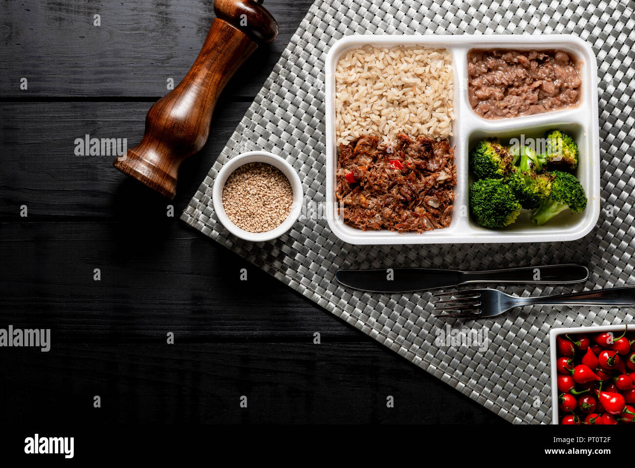 Brown rice with shredded beef and broccoli. Brazilian lunch box. top ...