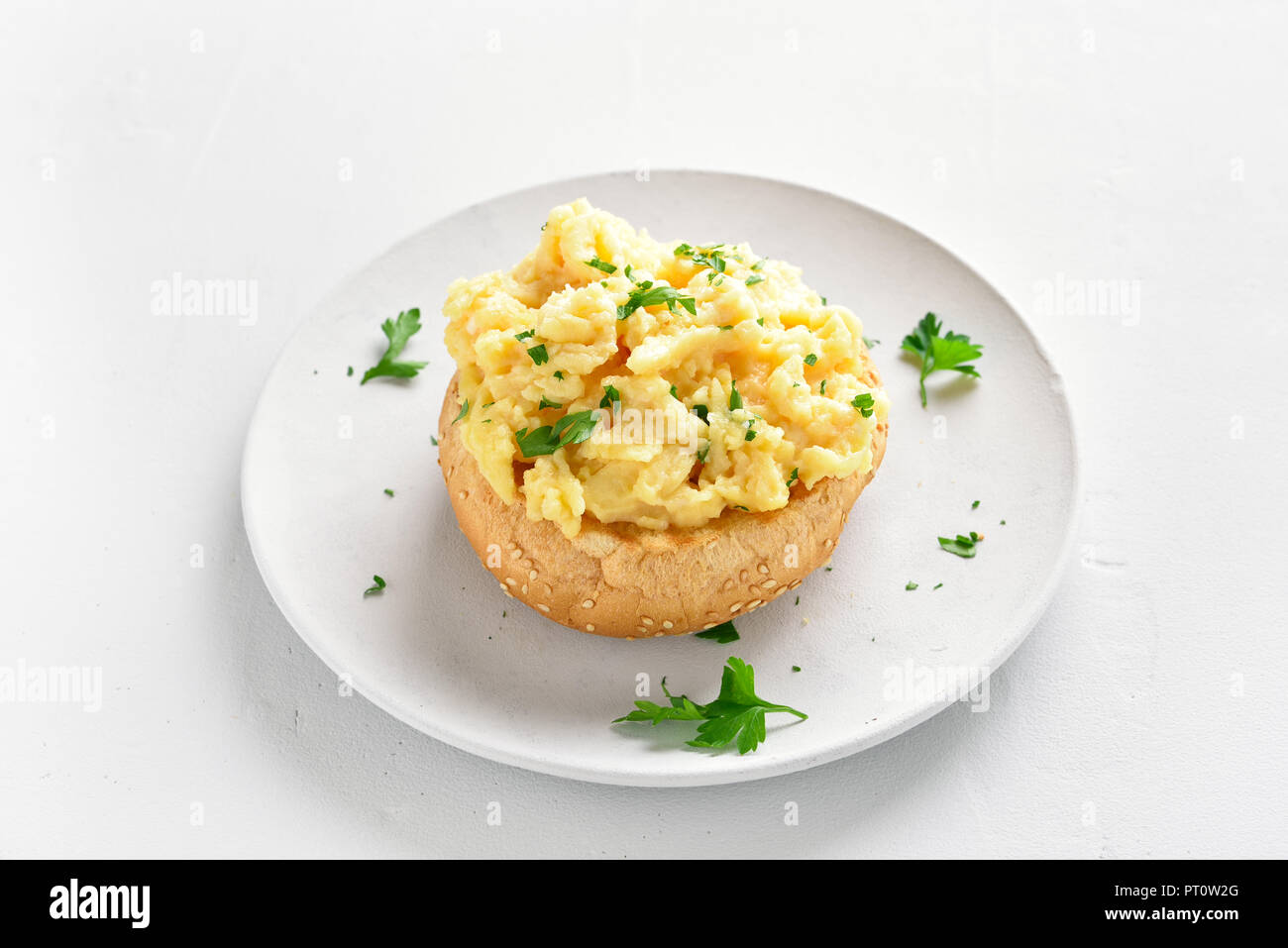 Scrambled eggs bun on plate hi-res stock photography and images - Alamy