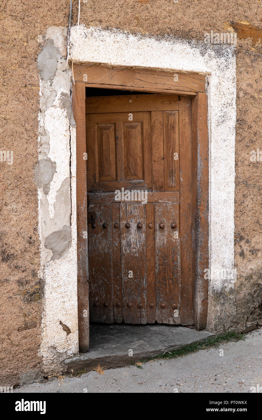 Difficult to open hi-res stock photography and images - Alamy