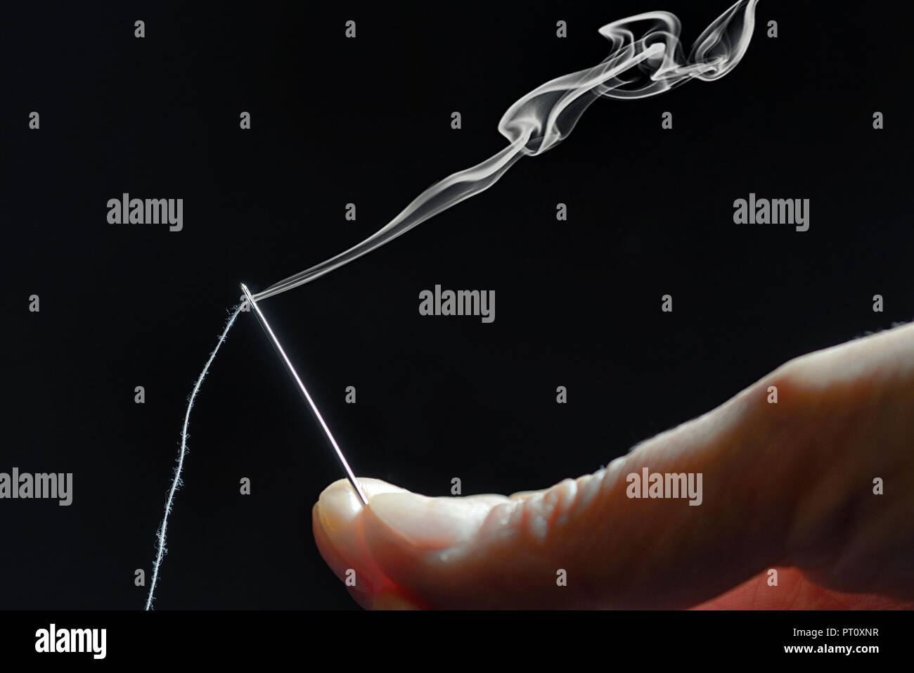 Needle flies hi-res stock photography and images - Alamy