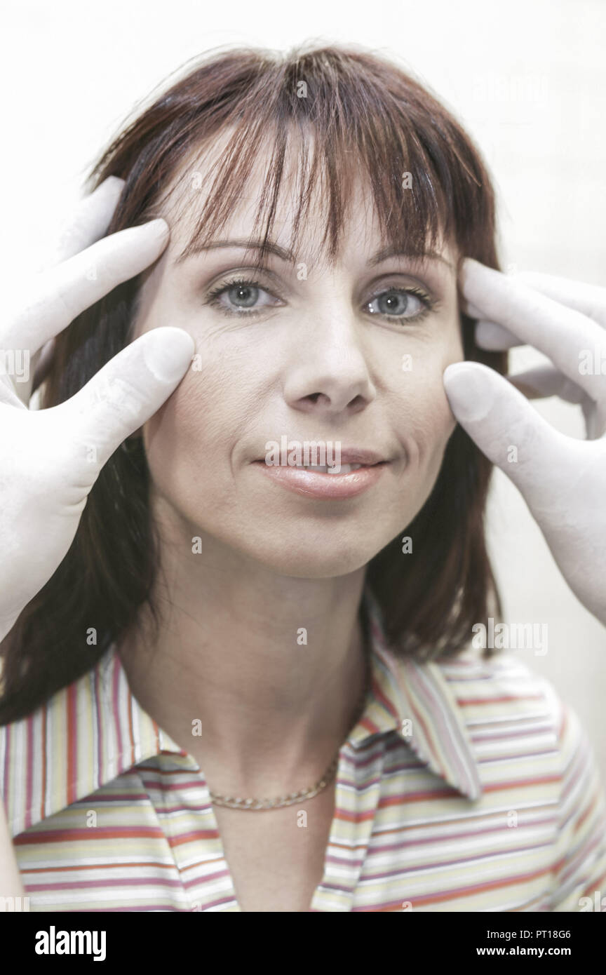 Facelift Model High Resolution Stock Photography and Images - Alamy
