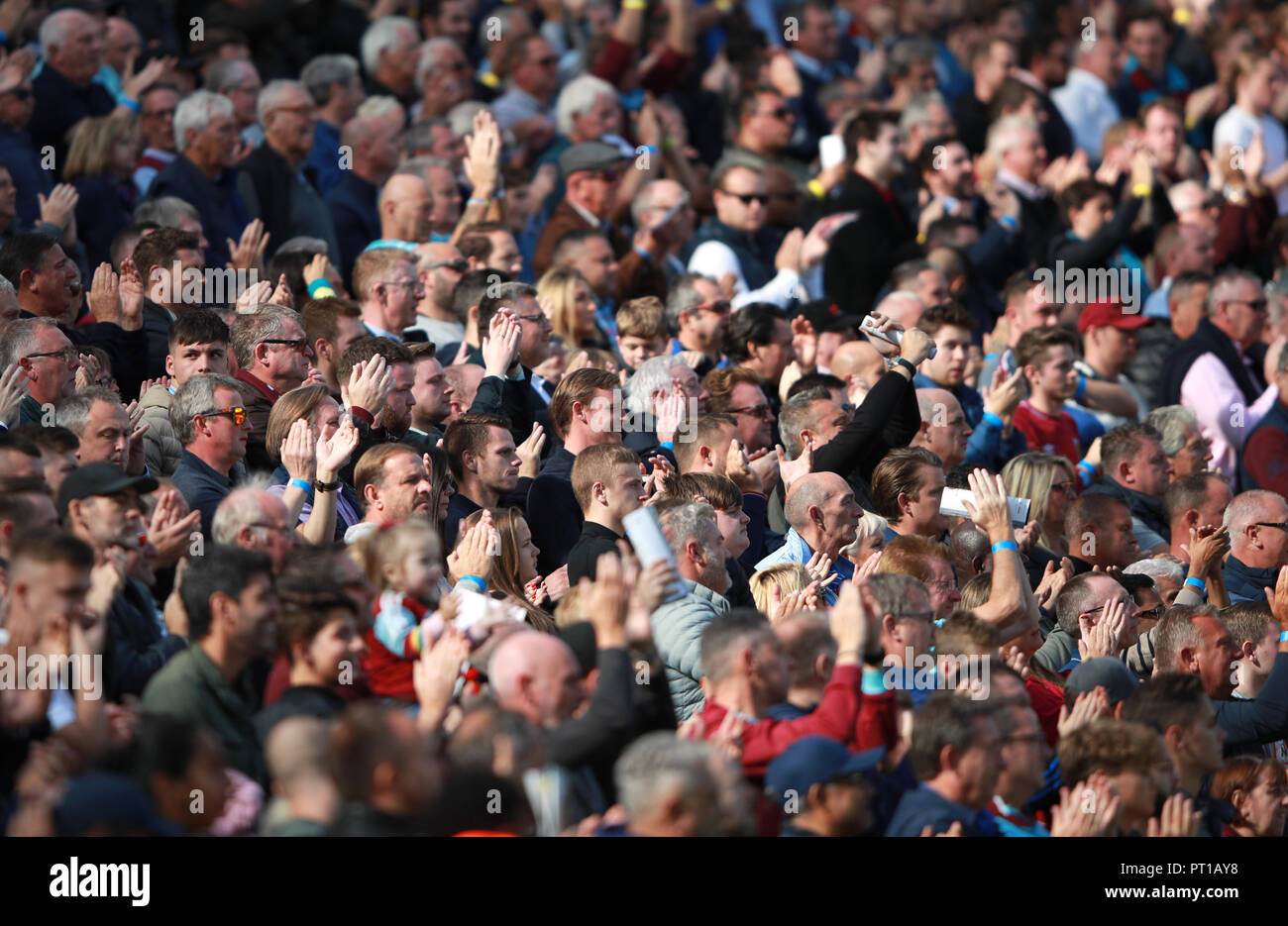 General view of fans in the stands Stock Photo - Alamy