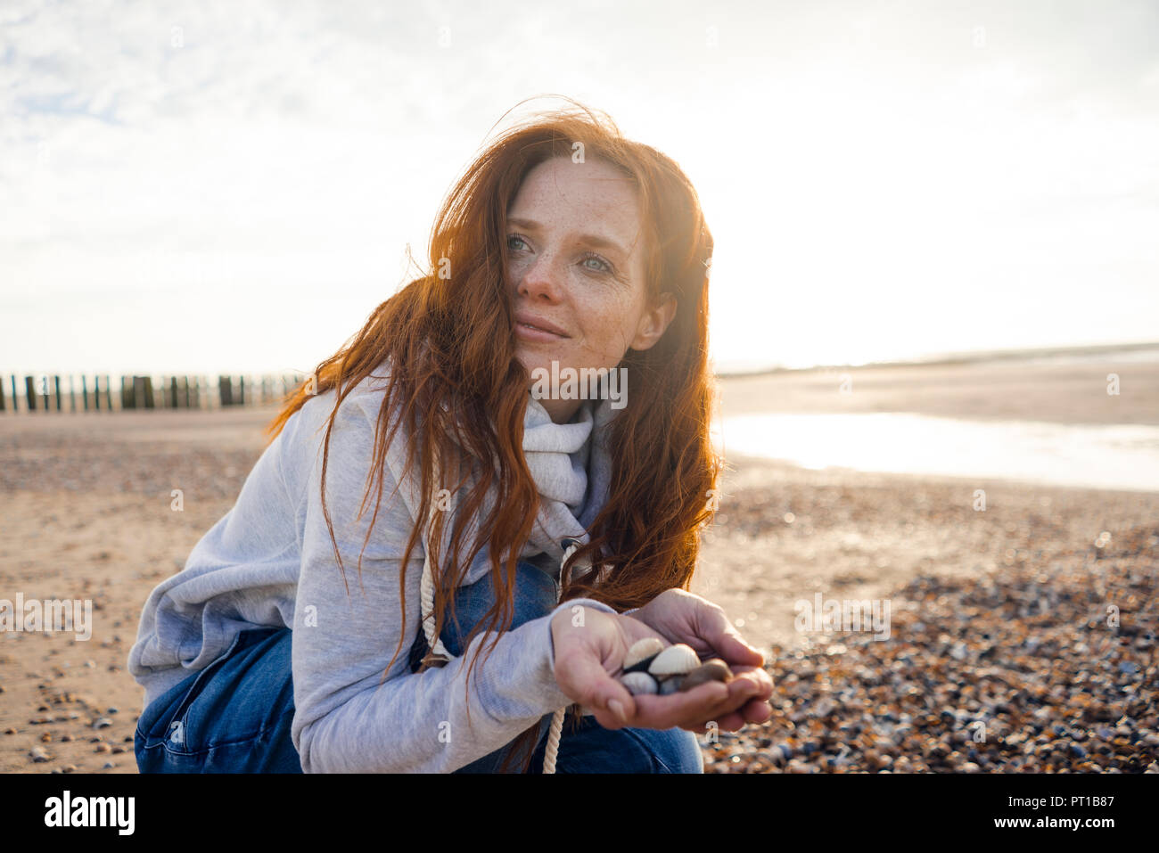 The clam woman hi-res stock photography and images - Alamy