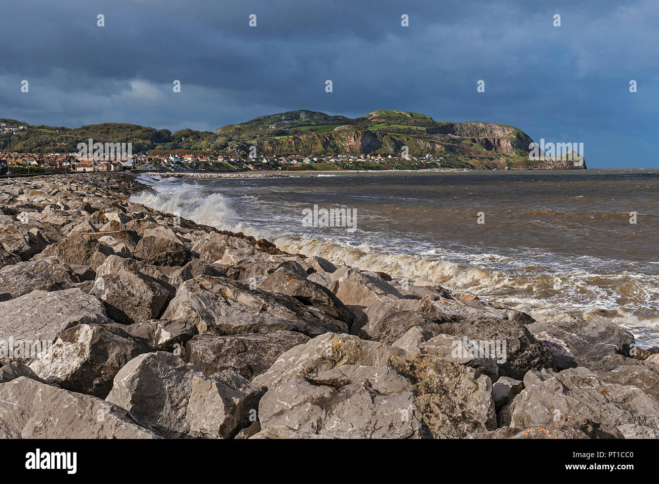 Penrhyn bay hi-res stock photography and images - Alamy