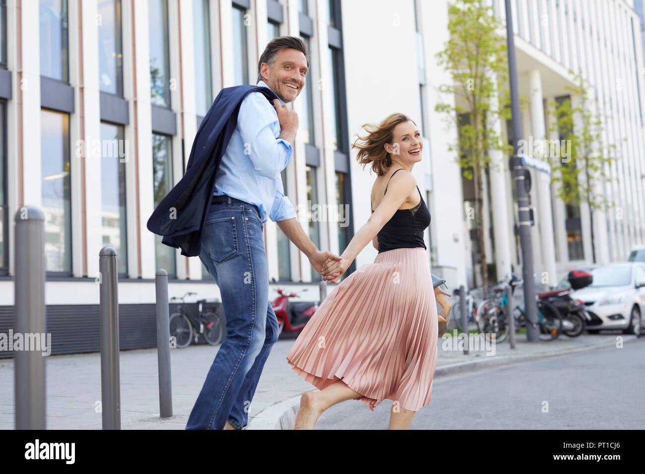 Crossing hand hi-res stock photography and images - Alamy