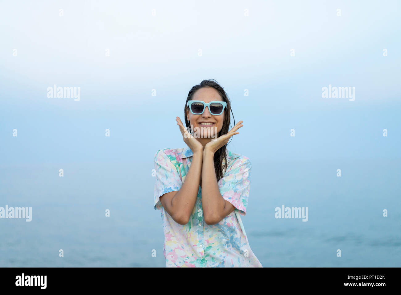 Human Tourist Sea View High Resolution Stock Photography and Images - Alamy
