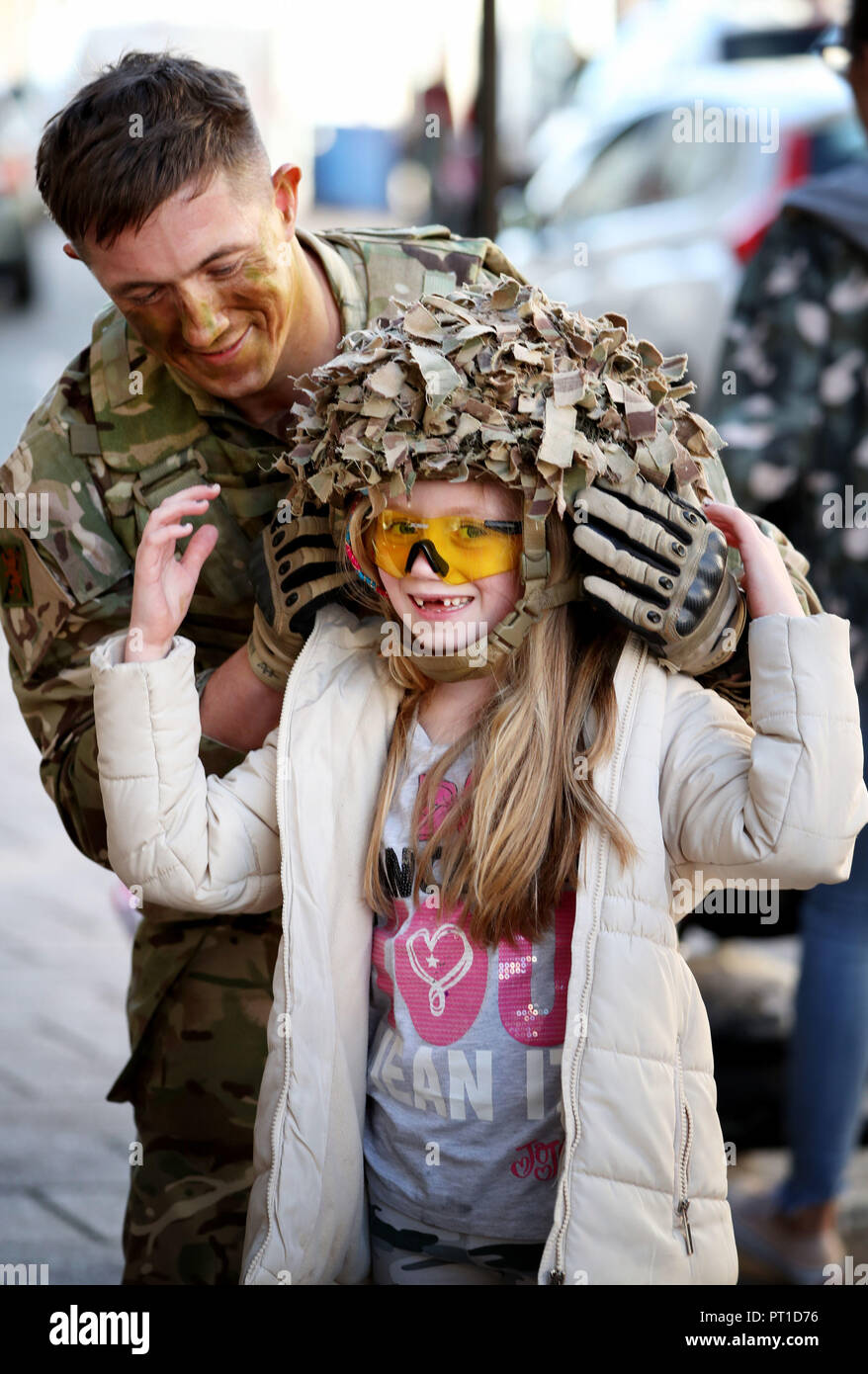 Is reunited with his daughter ella boyle hi-res stock photography and ...