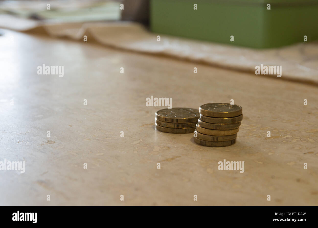 Australian two dollar coins hi-res stock photography and images - Alamy