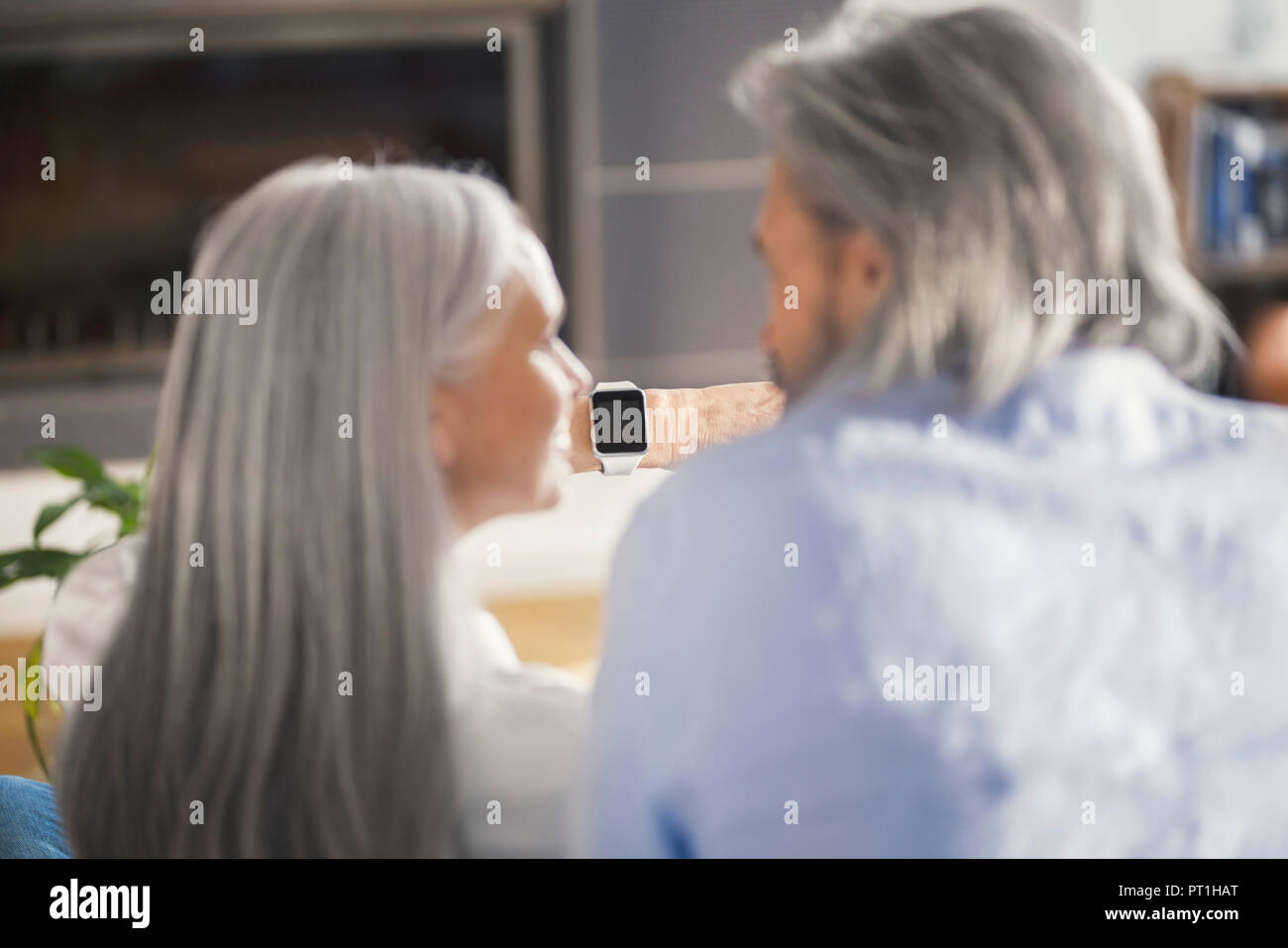 Smartwatch man old hi-res stock photography and images - Alamy