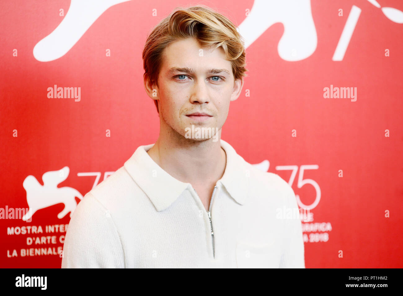 Joe alwyn favourite hi-res stock photography and images - Alamy