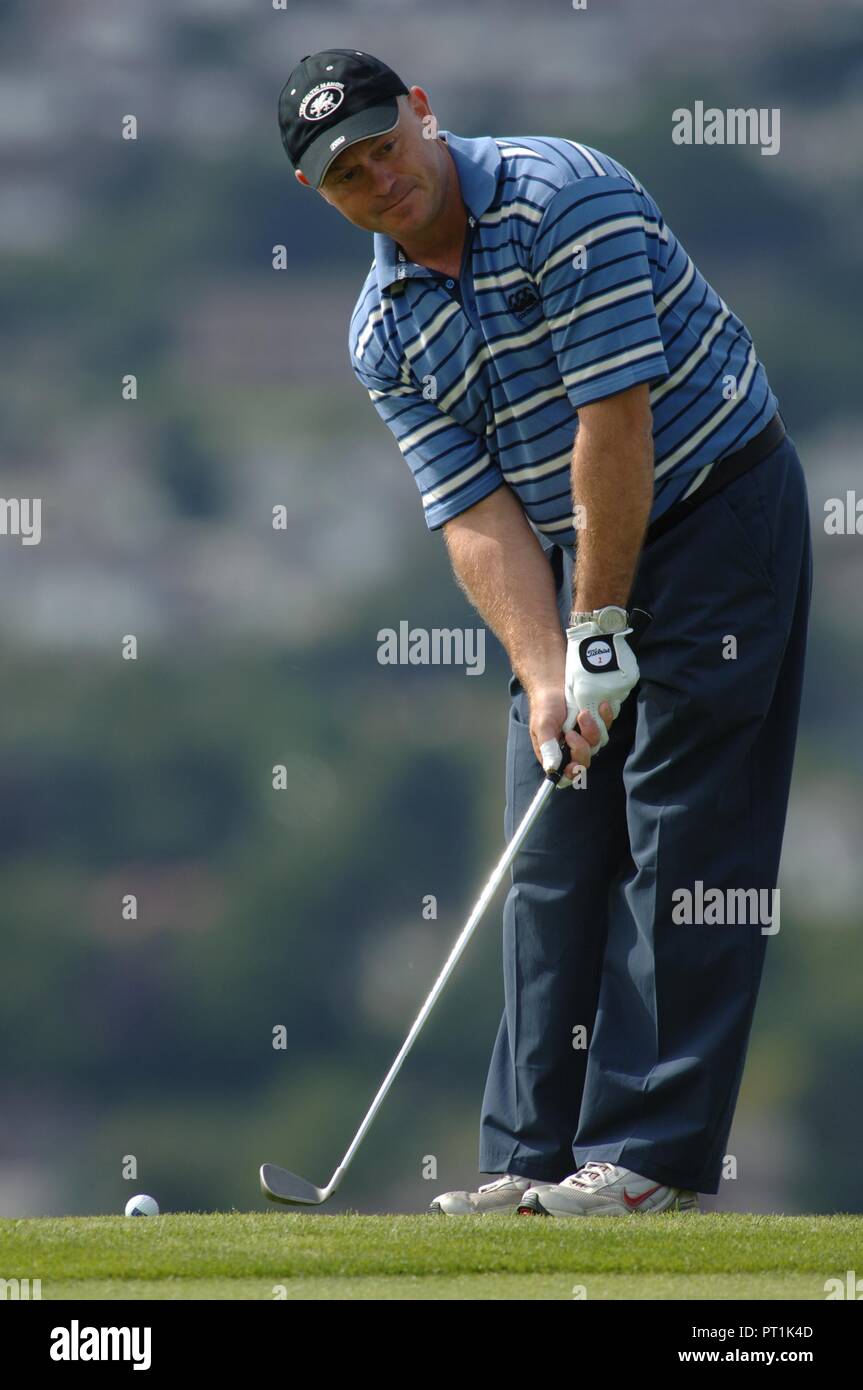 Actor ross kemp hi-res stock photography and images - Alamy
