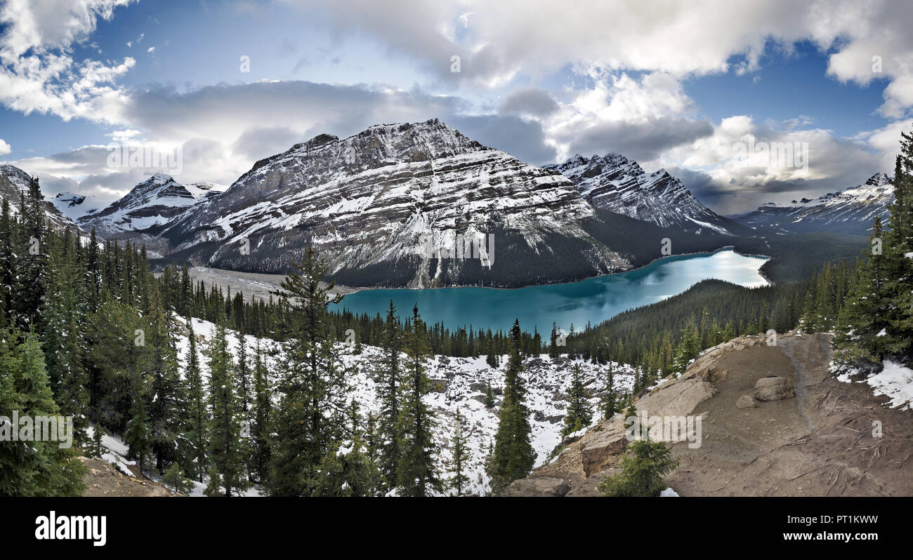 Peyto lake winter banff hi-res stock photography and images - Alamy