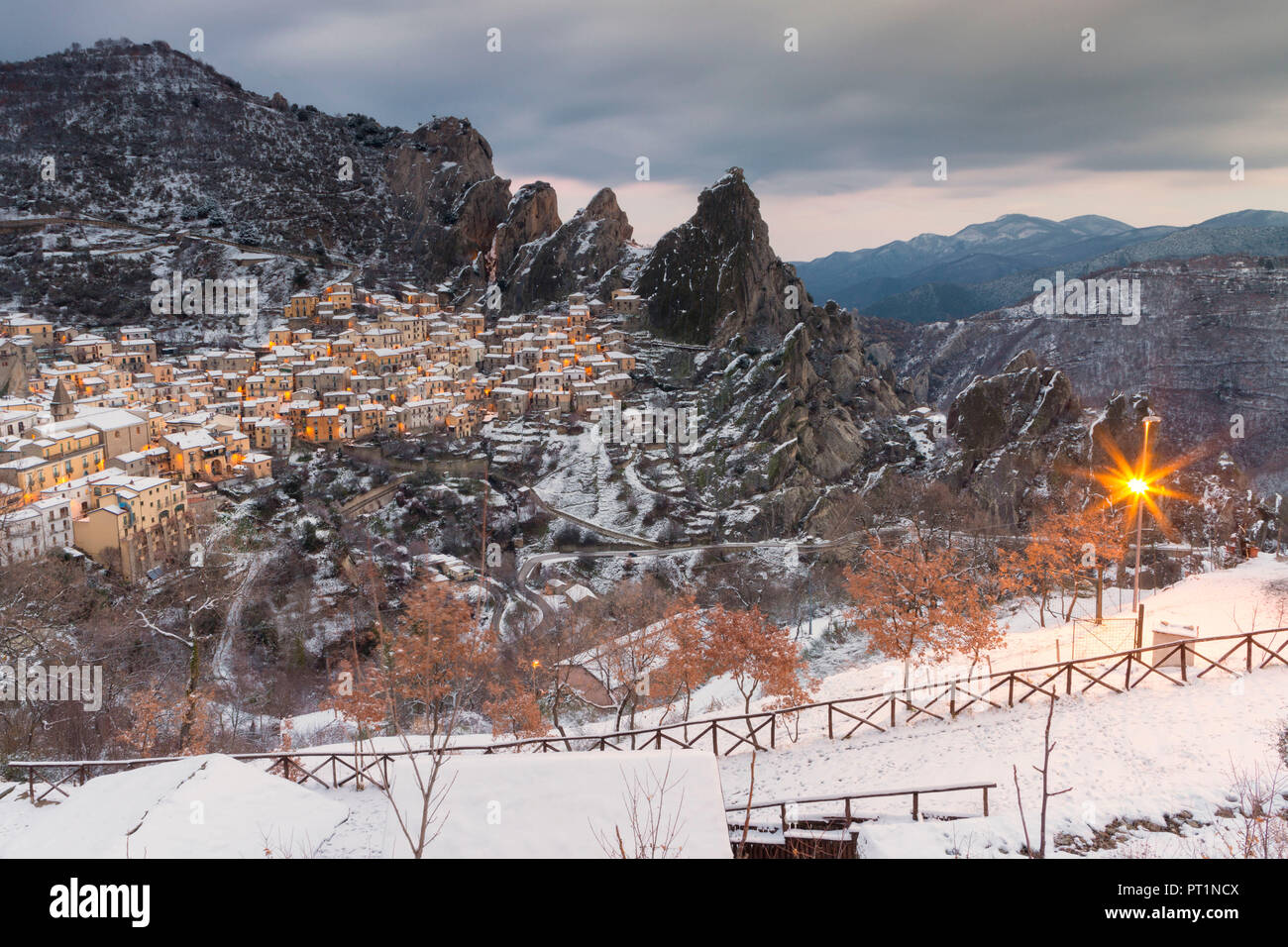 Castelmezzano hi-res stock photography and images - Alamy