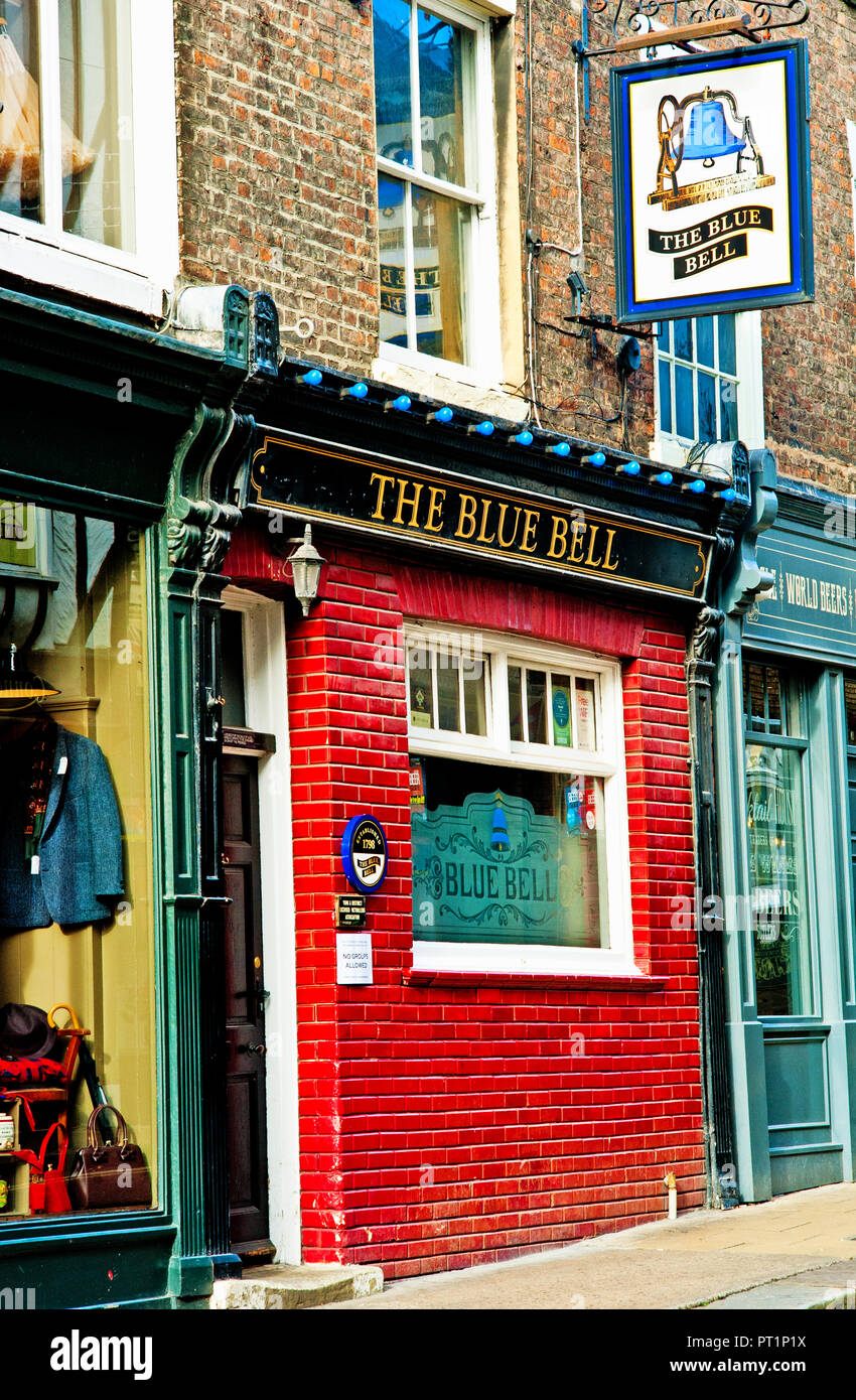 The Blue Bell, Fossgate, York, England Stock Photo - Alamy
