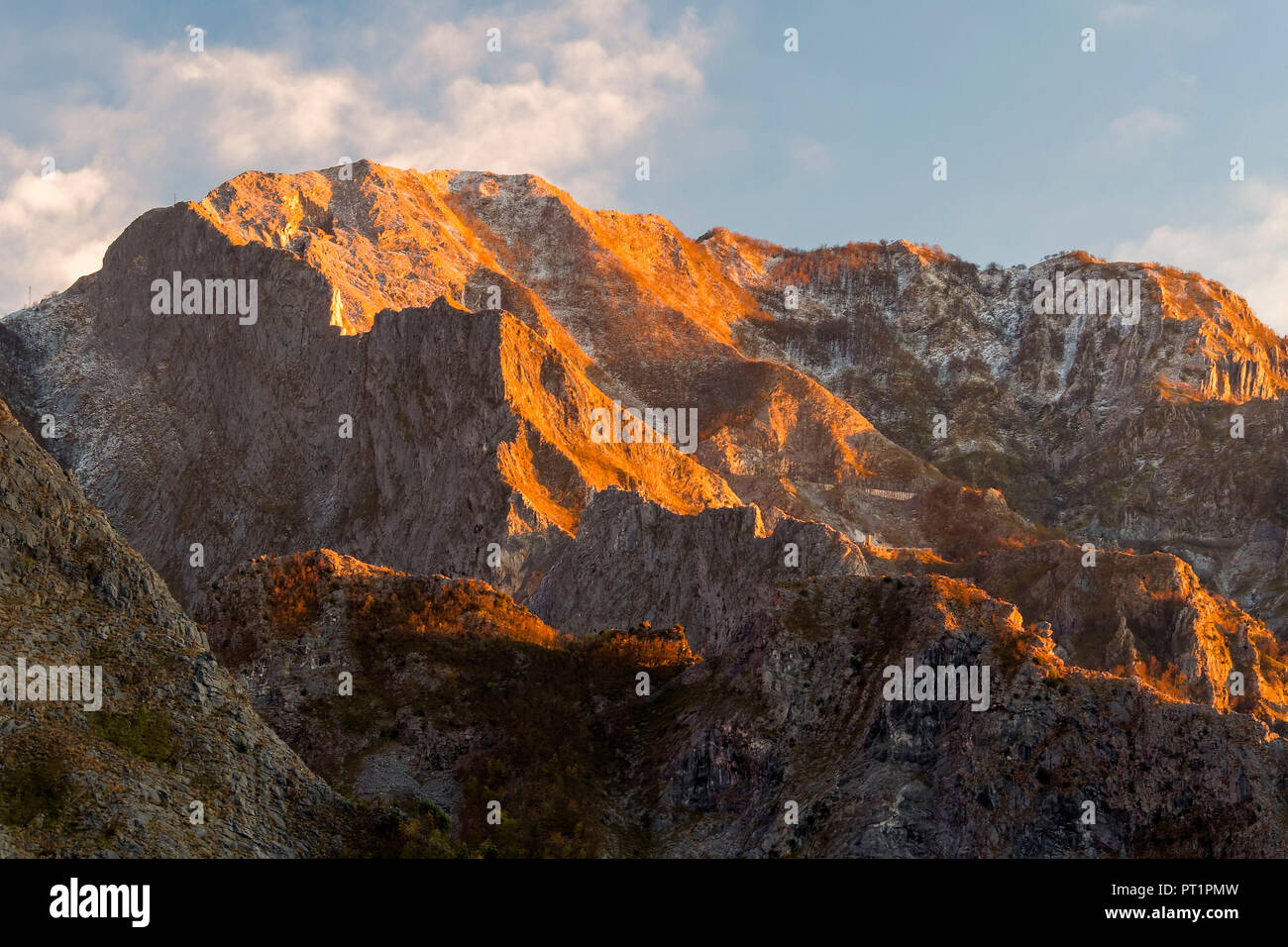 Apuan landscape hi-res stock photography and images - Alamy