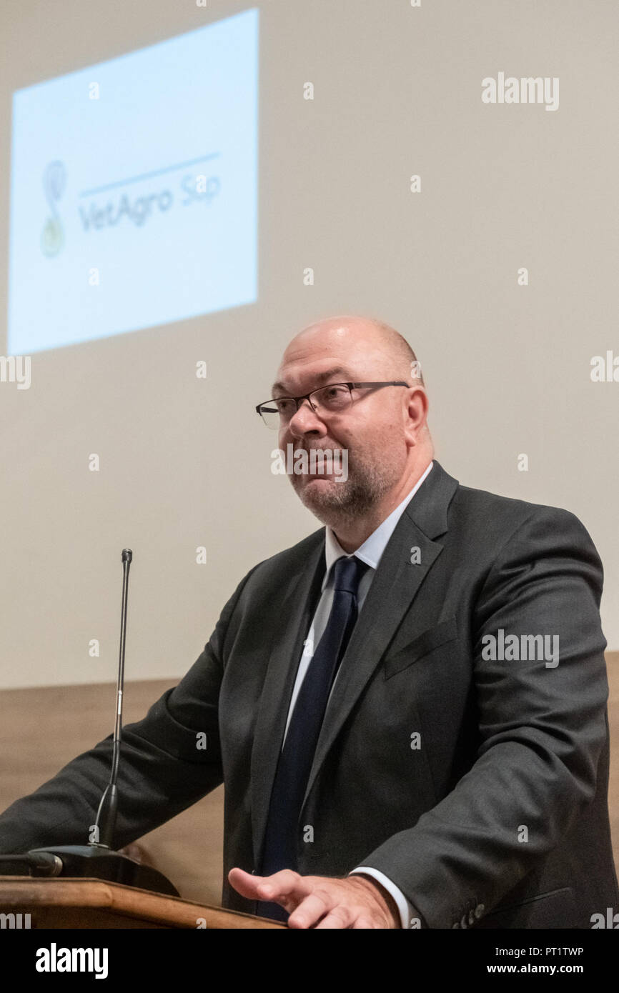 Minister of Agriculture visited VetAgro Sup, Veterinary Campus of Lyon ...